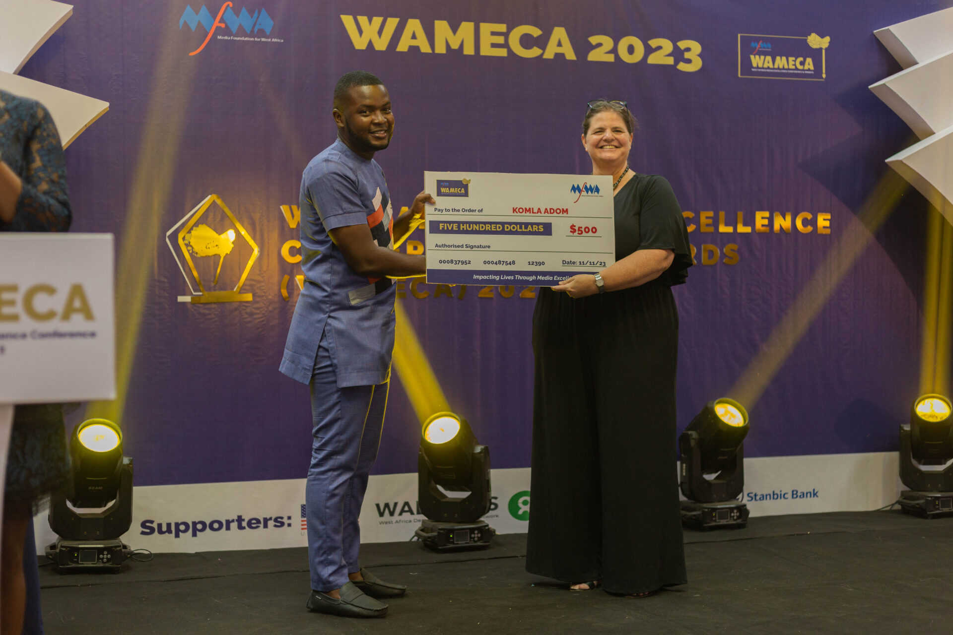 Nigerian Investigative Reporter wins West Africa Journalist of the Year ...